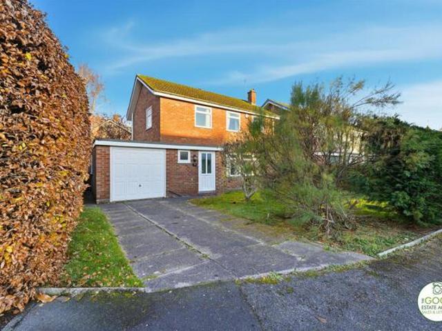 3 Bedroom House Handforth Cheshire East 101996303