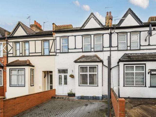 3 Bedroom House Harrow Greater London LS98687525