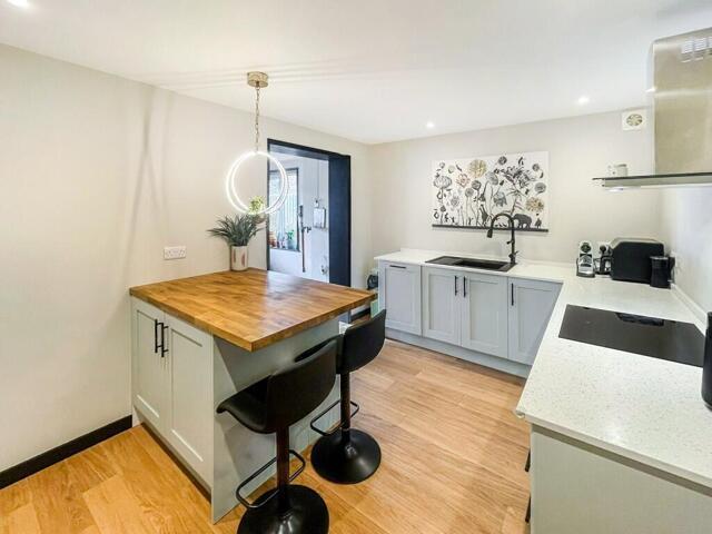 3 Bedroom House Harrogate North Yorkshire LS101100195
