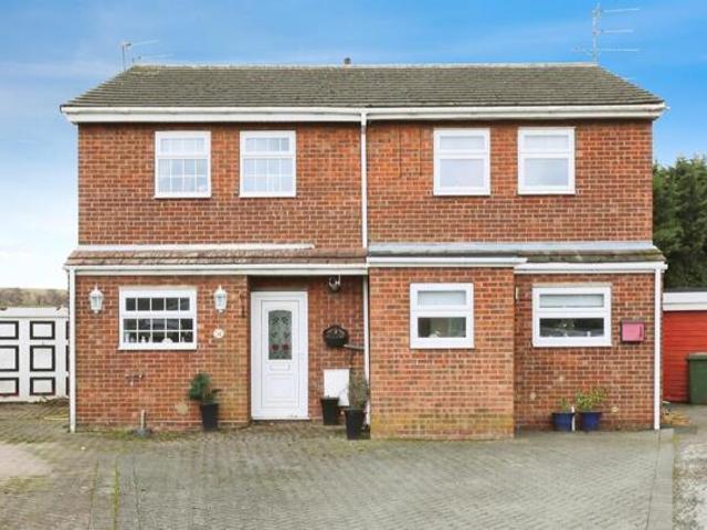 3 Bedroom House Harworth Harworth 98864387