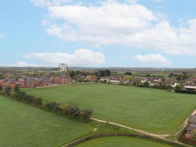 3 Bedroom House Harvington Harvington LS101777671