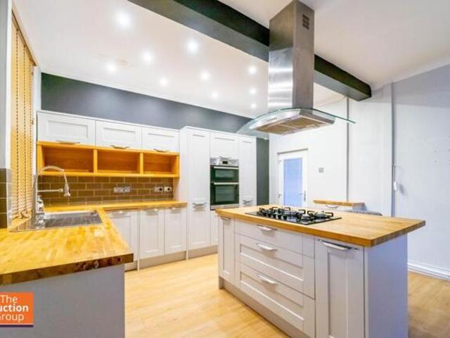 3 Bedroom House Heywood Rochdale LS99608354