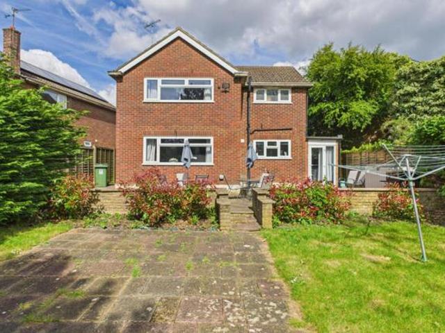 3 Bedroom House Hemel Hempstead Hertfordshire 98800773