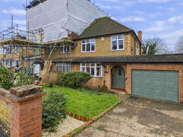 3 Bedroom House Hemel Hempstead Hertfordshire 98204866