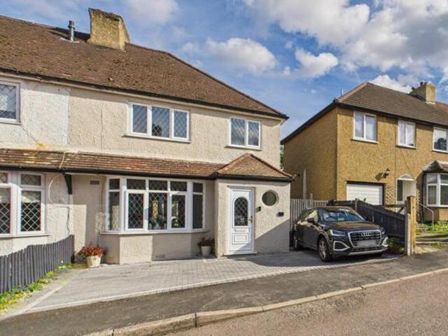 3 Bedroom House Hemel Hempstead Hertfordshire 99204020