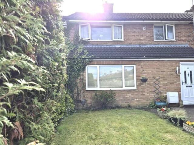 3 Bedroom House Hemel Hempstead Hertfordshire LS100366540