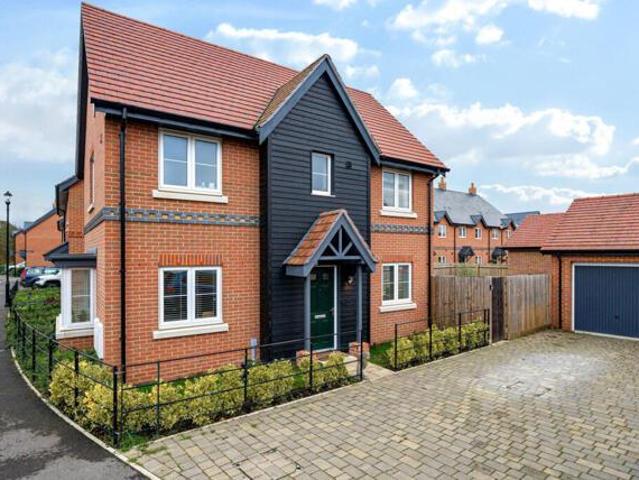 3 Bedroom House Henley On Thames Oxfordshire 98765783