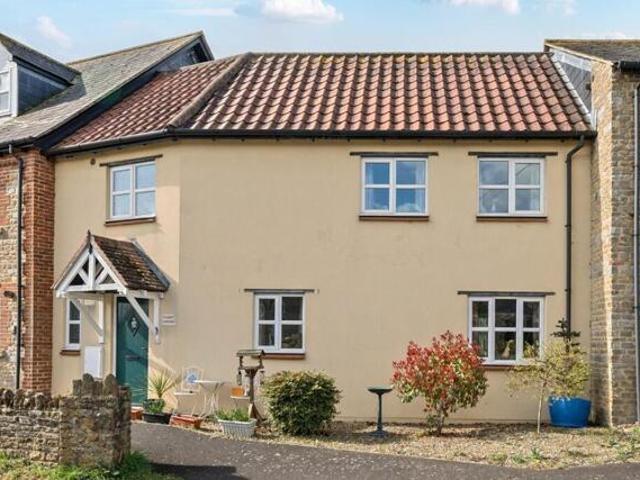 3 Bedroom House Henstridge Henstridge LS101796870