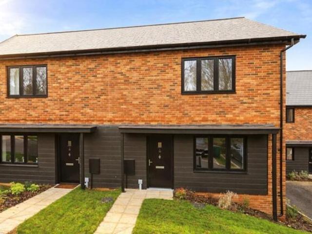 3 Bedroom House Herstmonceux East Sussex LS100685202