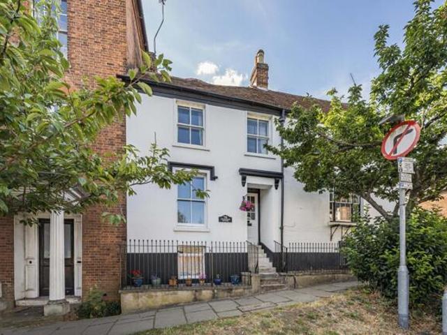 3 Bedroom House Hertfordshire Hertfordshire LS98930350
