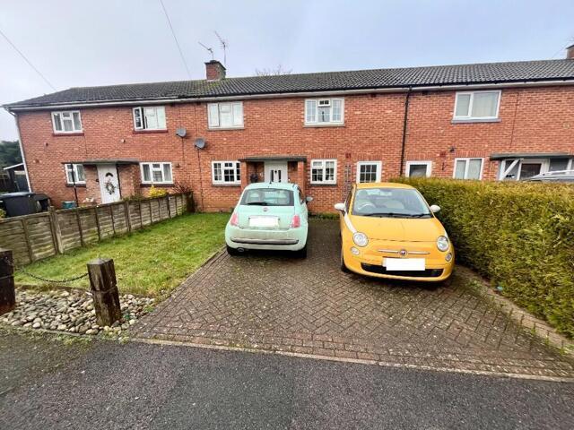 3 Bedroom House Hertfordshire Hertfordshire 99641872