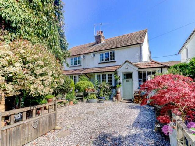 3 Bedroom House High Wycombe Buckinghamshire 99161746