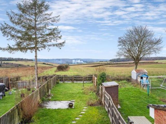 3 Bedroom House High Wycombe Buckinghamshire 99688403