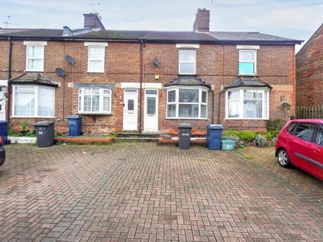 3 Bedroom House High Wycombe Buckinghamshire 99840337