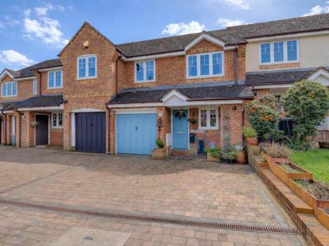 3 Bedroom House High Wycombe Buckinghamshire 100426117