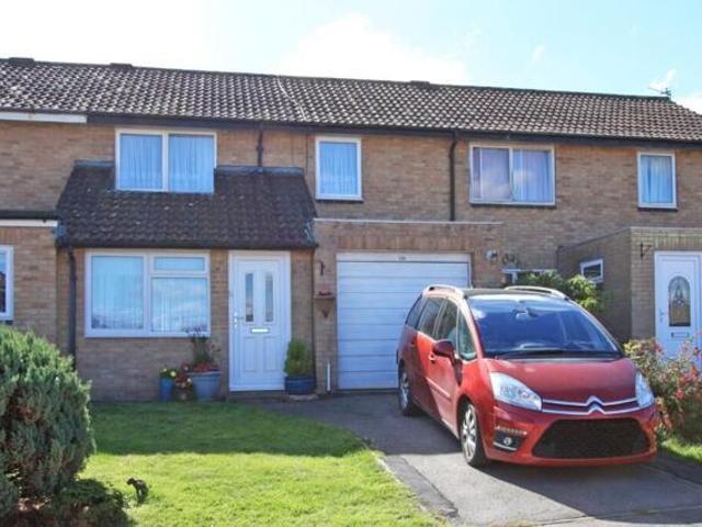 3 Bedroom House Highworth Swindon LS101678814