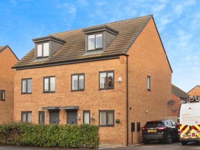 3 Bedroom House Hull City Of Kingston upon Hull LS99029355
