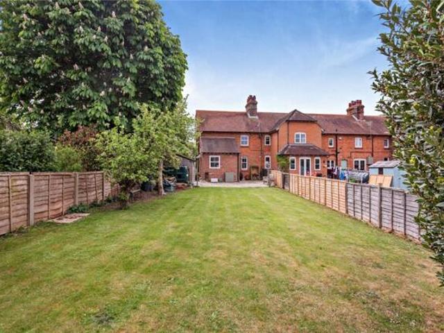 3 Bedroom House Hungerford West Berkshire LS100953663