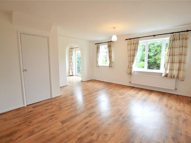 3 bedroom House in Clayhill Close, Bracknell