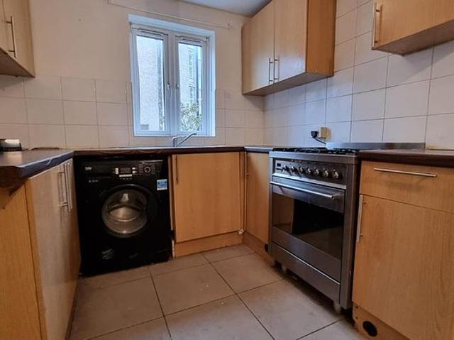 3 bedroom house in Croydon
