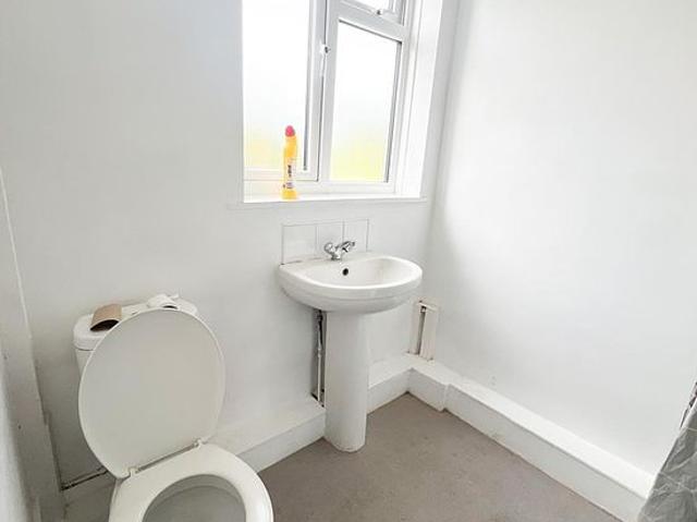 3 bedroom house in Croydon