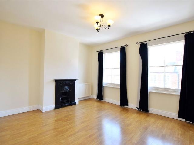 3 bedroom House in Belle Vue Road, Reading