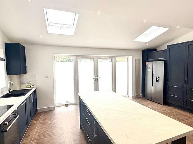 3 bedroom house in Orpington