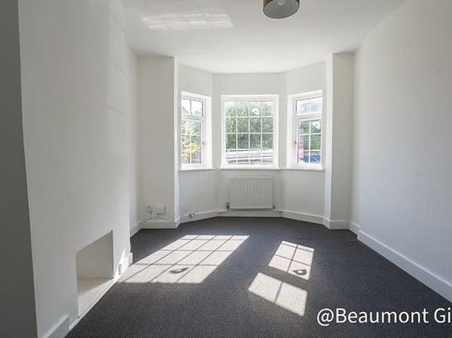 3 bedroom house in London