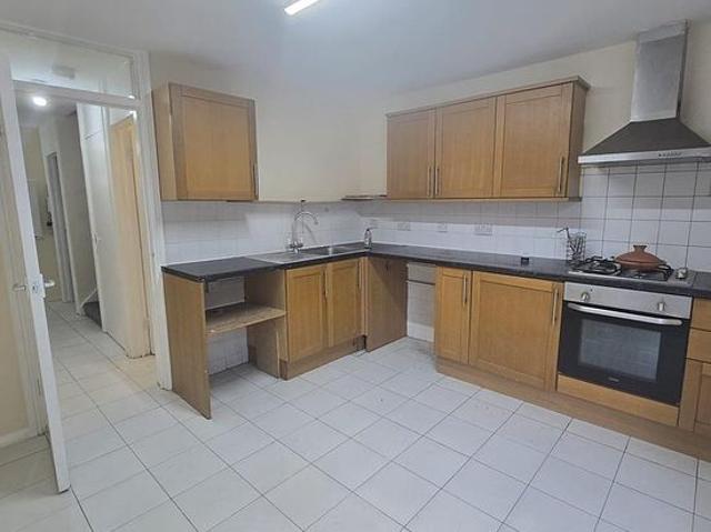 3 bedroom house in London