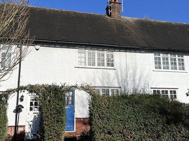 3 bedroom house in London