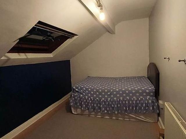3 bedroom house in Leeds