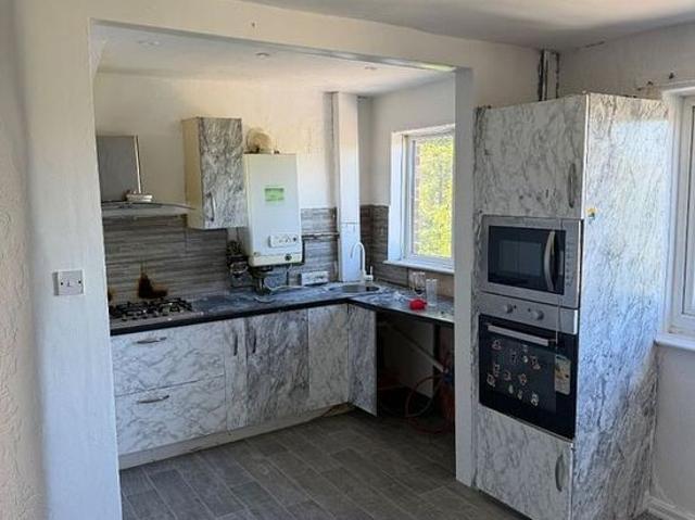 3 bedroom house in Leeds