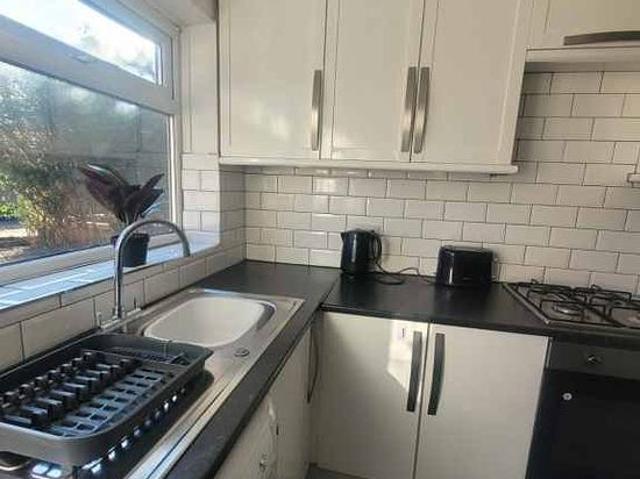 3 bedroom house in Leeds