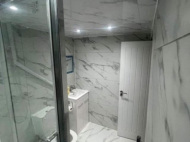 3 bedroom house in Leeds