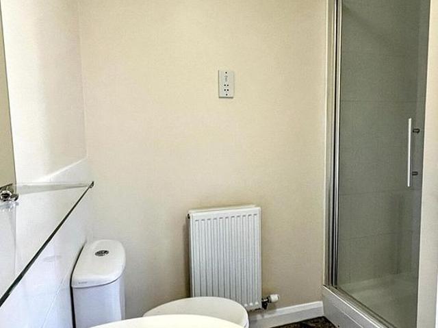 3 bedroom house in Leeds