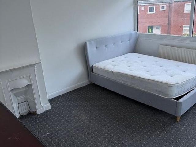 3 bedroom house in Leeds
