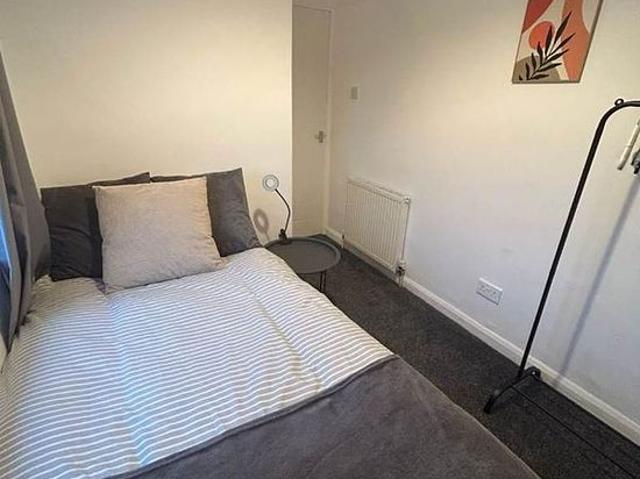 3 bedroom house in Leeds