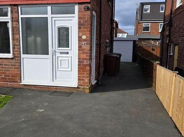 3 bedroom house in Leeds