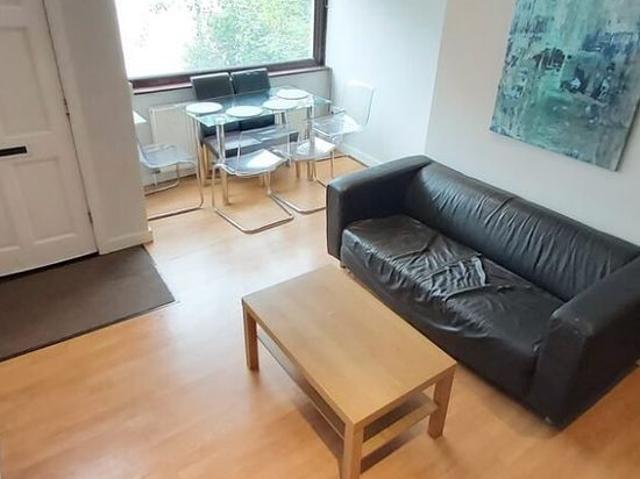 3 bedroom house in Leeds