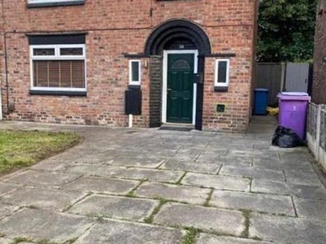 3 bedroom house in Liverpool