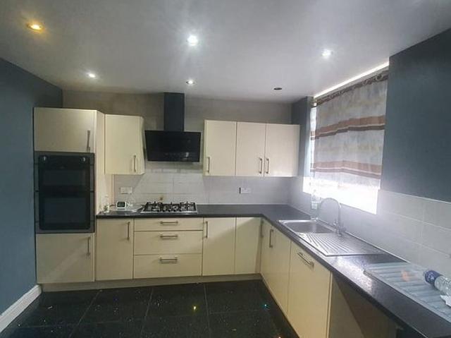 3 bedroom house in Liverpool