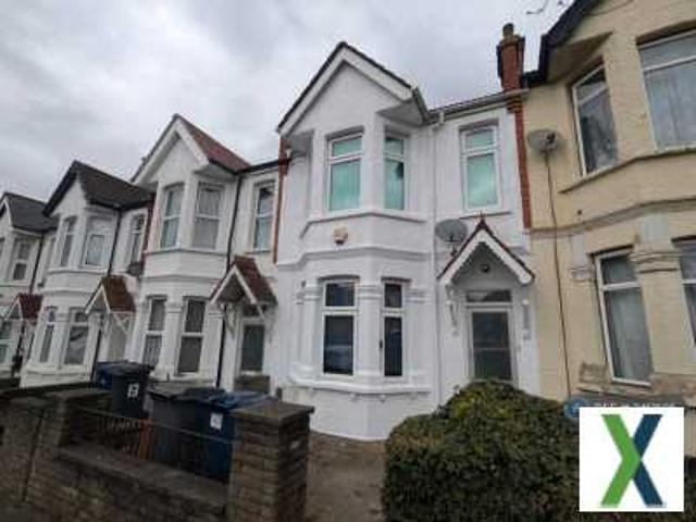 3 bedroom house in Montagu Road, London, NW4 3 bed #2417595