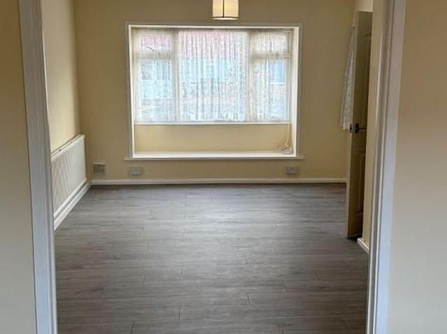 3 bedroom house in Mitcham