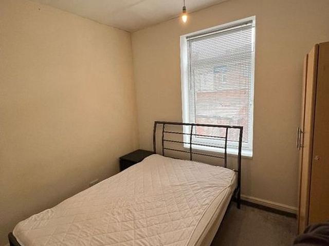 3 bedroom house in Sheffield