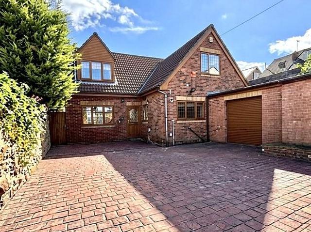 3 bedroom house in Sheffield