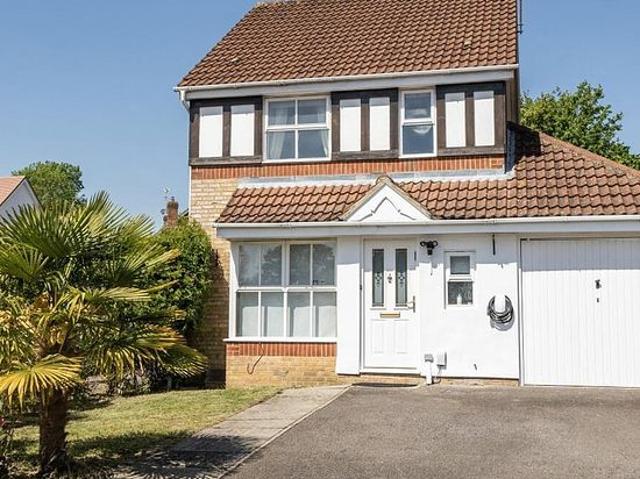 3 bedroom house in Stanmore