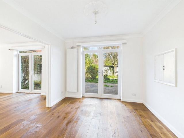 3 bedroom House in Rose Street, Wokingham