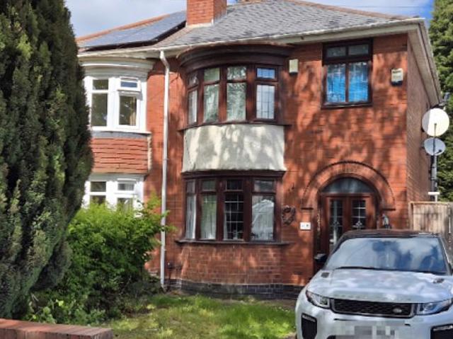 3 bedroom house in Walsall