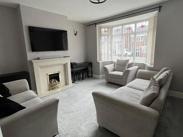 3 bedroom house in West Bromwich