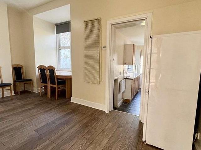 3 bedroom house in Thornton Heath
